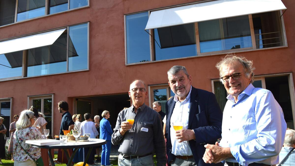 Vlaams Bouwmeester en gedeputeerde openen mee cohousingproject voor 55 ...