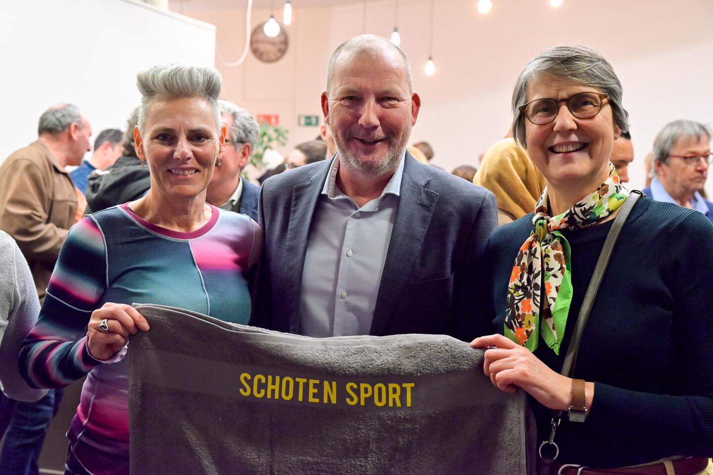 Schoten huldigt Belgian Cat Antonia Delaere en wel honderd andere ...