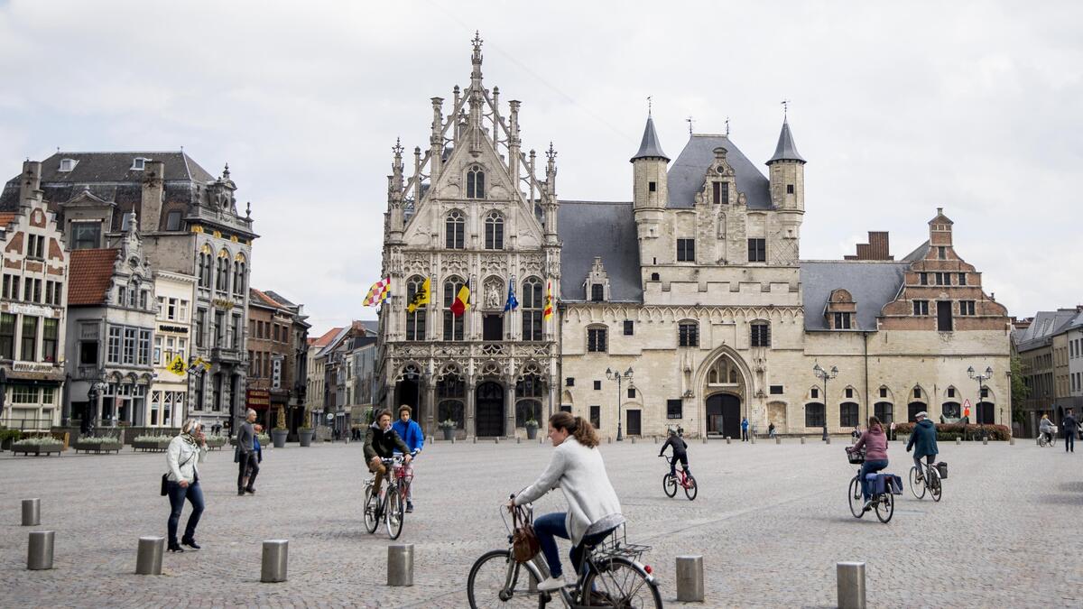 Dief gaat aan de haal met portemonnee | GVA