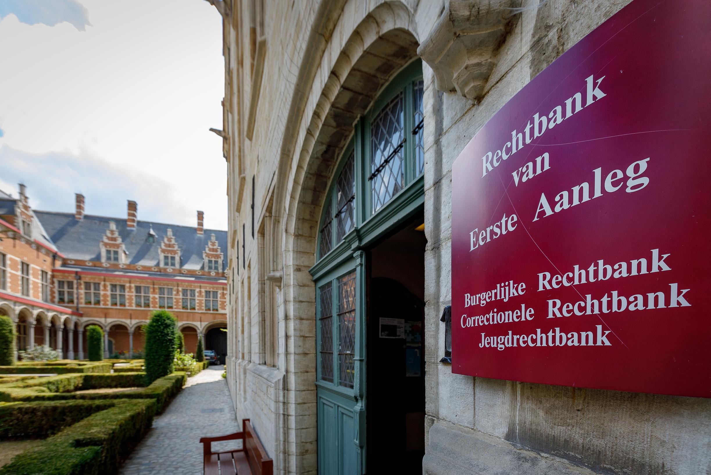 Voorwaardelijke straf en werkstraf voor verkeersagressie in Mechelen | GVA