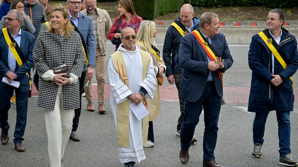 Heel wat dorpspolitiekers stappen mee op in eerste ‘ommegang’ sinds ...