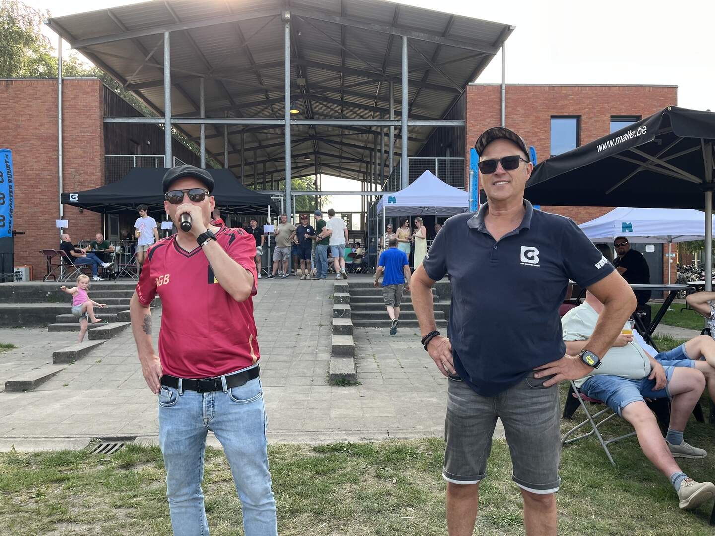 Oostmalse Speulen met als finale bierbakken stapelen | GVA