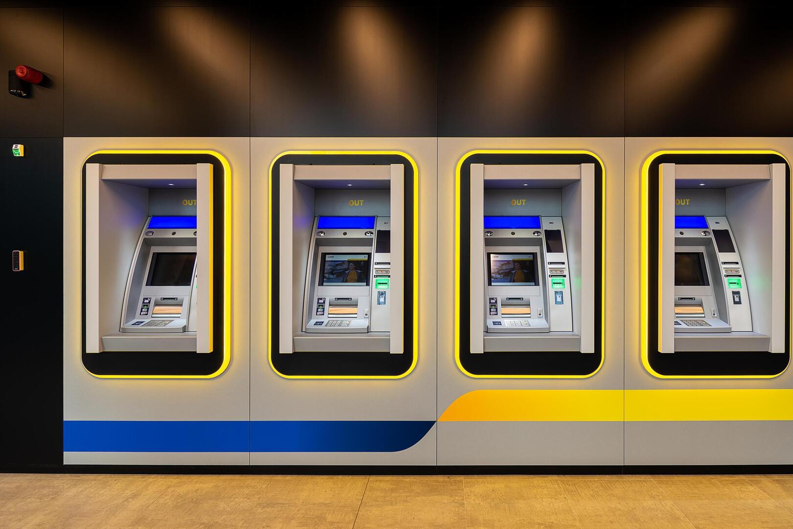 Nieuw cashpunt opent op Antwerpsesteenweg | Nieuwsblad