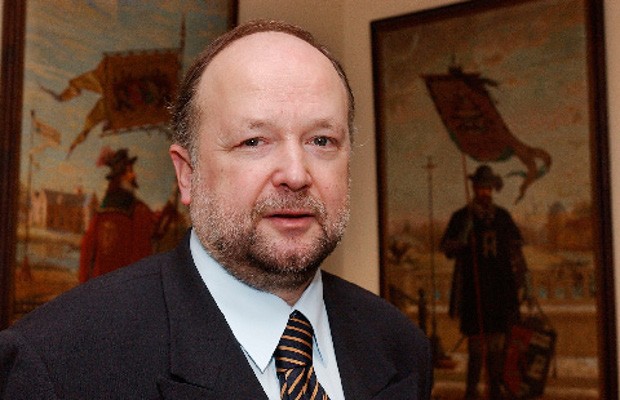 Burgemeester Luc Vuylsteke gaat voor nieuwe ambtstermijn | GVA