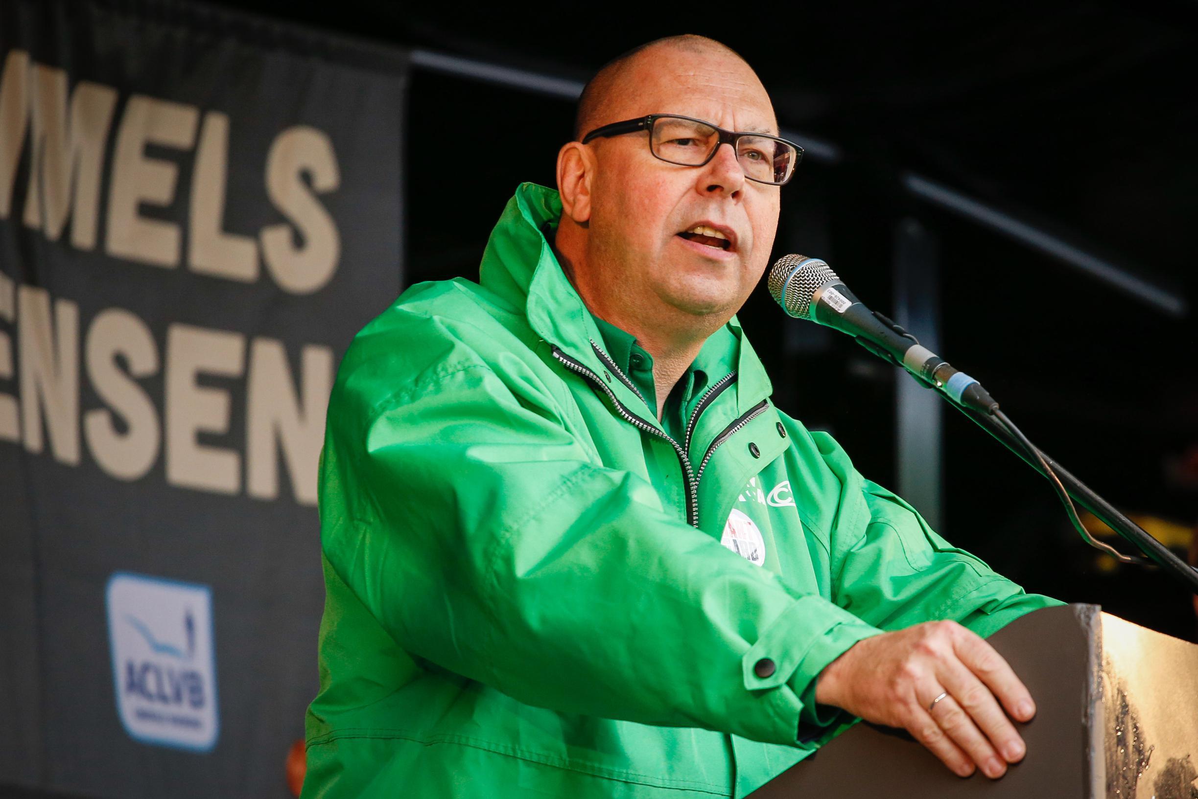 ACV ontslaat voorzitter Marc Leemans, opzegperiode duurt tot 2025: “Dit ...