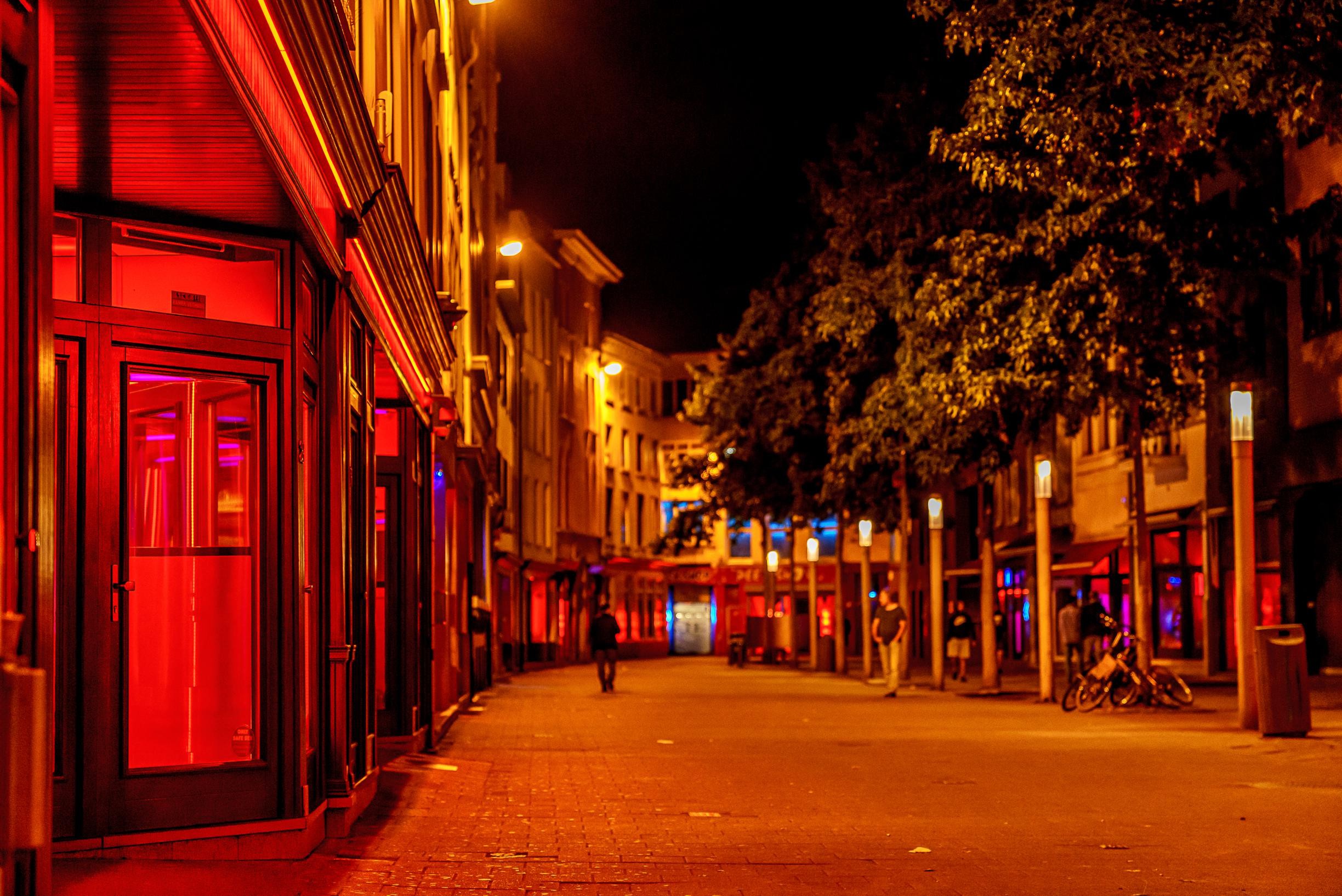 Parket opent onderzoek naar prostitutiewebsite Redlights.be | GVA