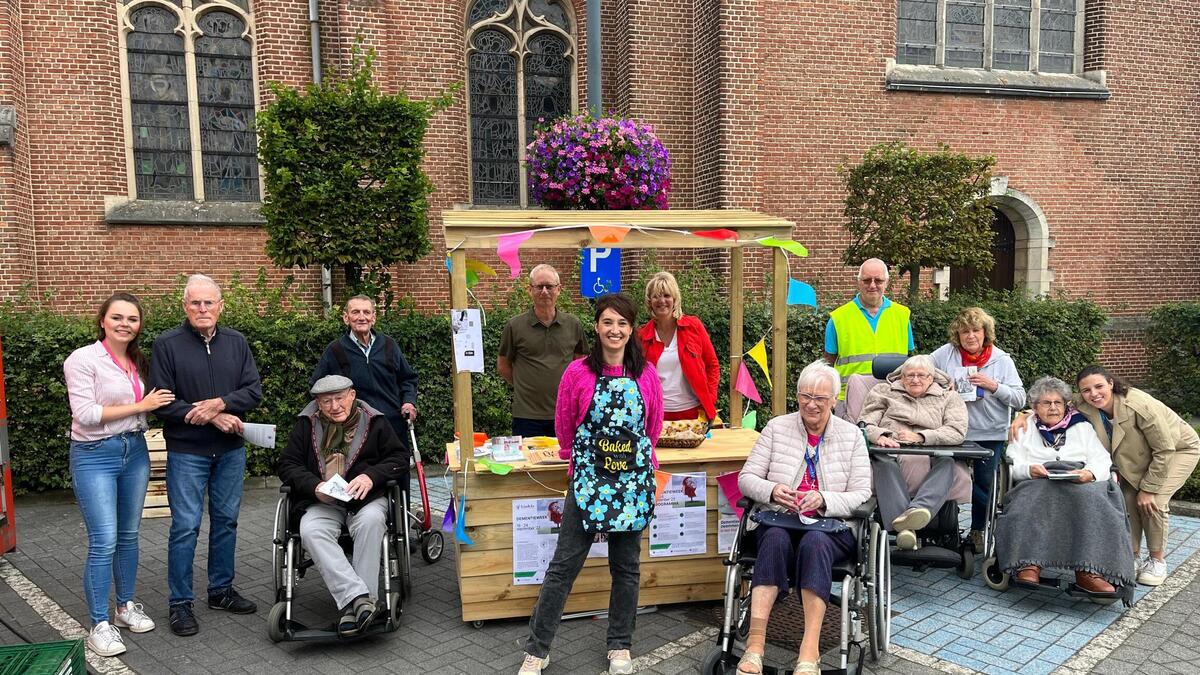 Beleefwandeling laat personen met dementie genieten: “Ze halen volop ...