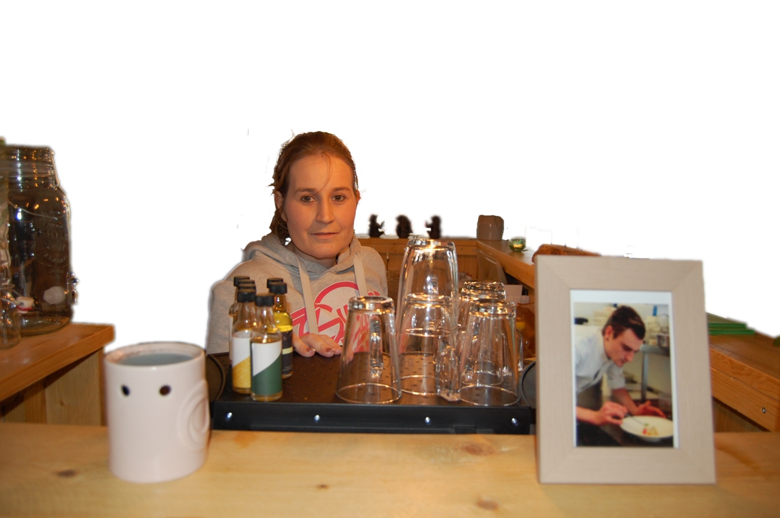Daisy (30) opent restaurant ter ere van omgekomen broer Tom: “Wilde ...