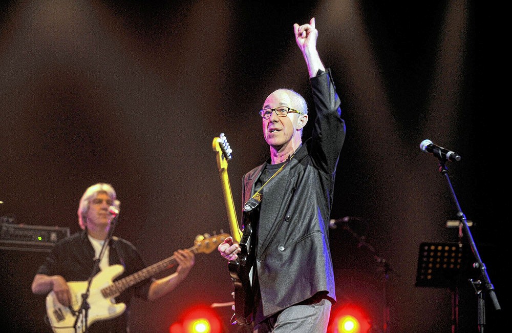 Raymond op de planken van de Ekerse Theaterzaal | GVA