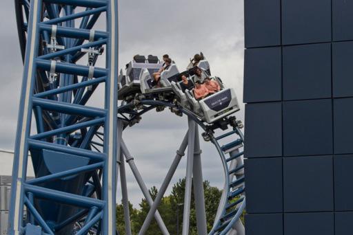 Achtbaan vat vuur in Frans pretpark Futuroscope, twee gewonden | GVA