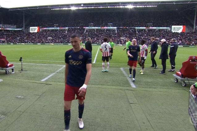 Wéér match stilgelegd in Nederland: PSV en Ajax gaan kleedkamer in ...