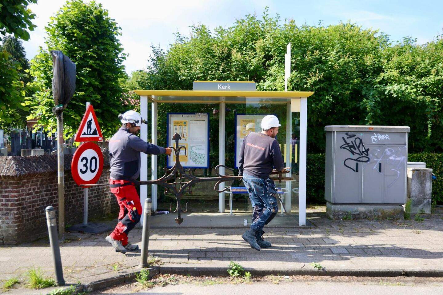 'Bimmeke' vliegt door kerkzwerk voor restauratie: “Het ging vlotter dan ...