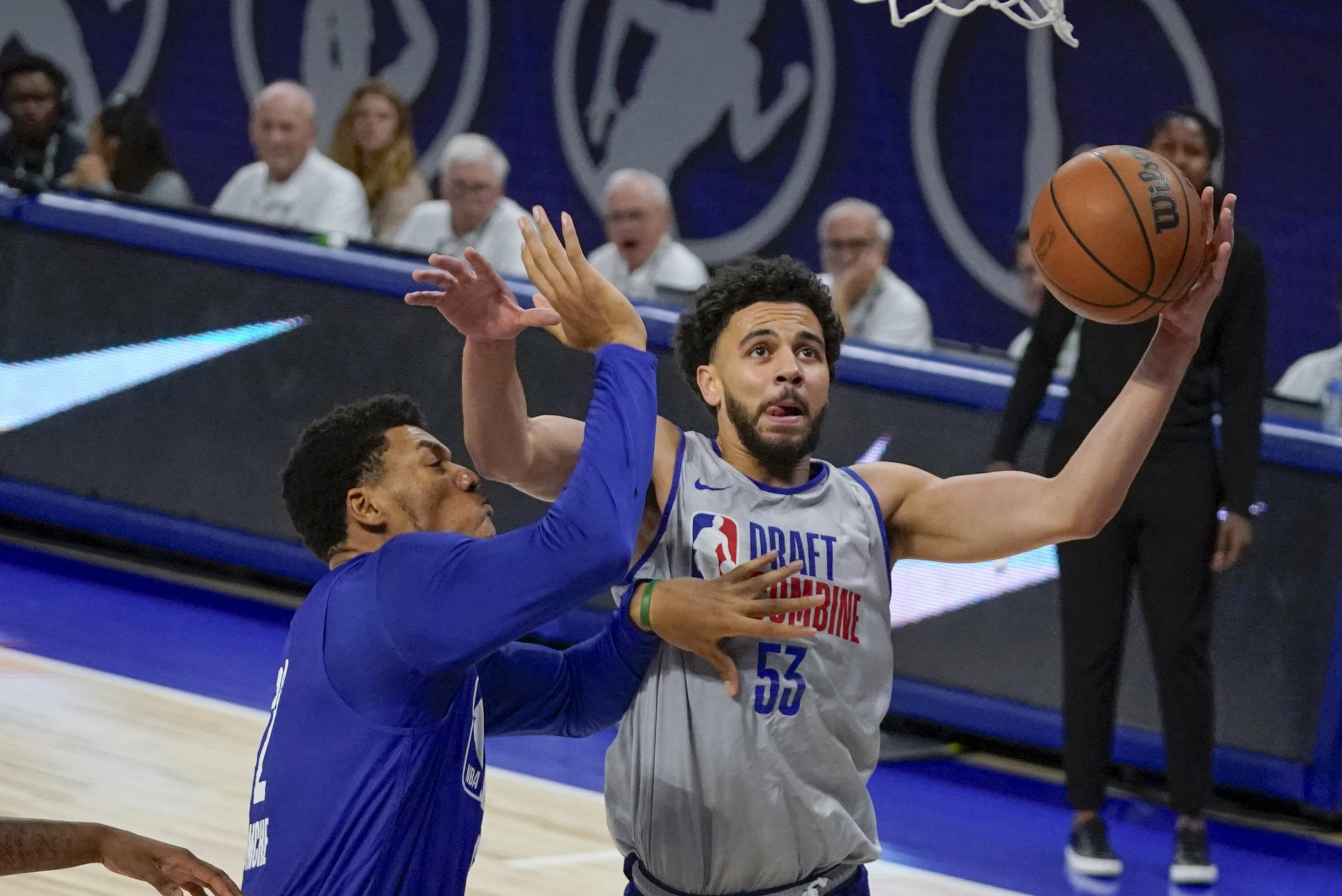 “Er zullen mensen zijn die geloven in hem”: Belgisch basketbaltalent ...