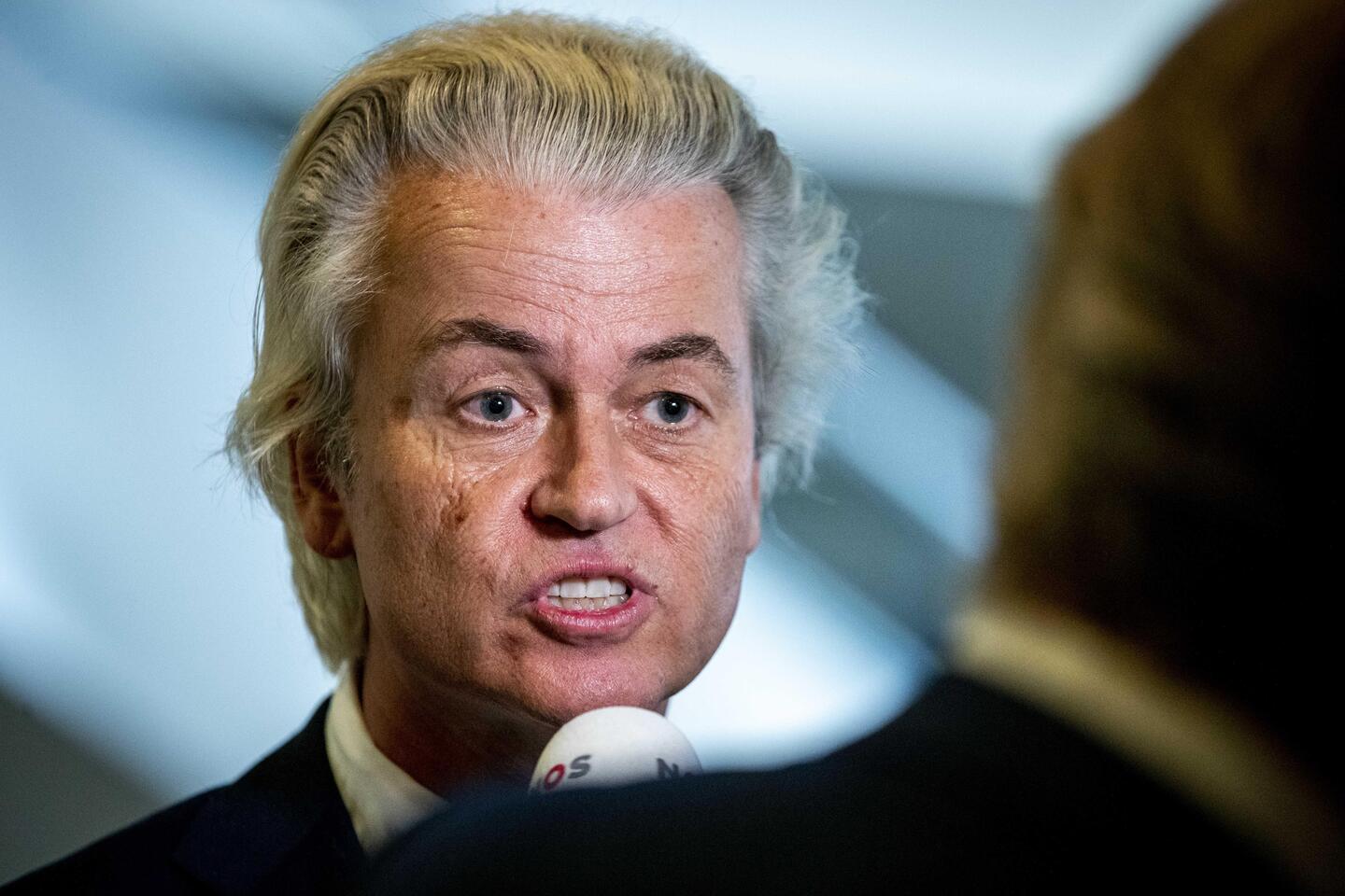 Geen Nederlandse versie van ‘Het Conclaaf’, omdat meerdere kopstukken ...