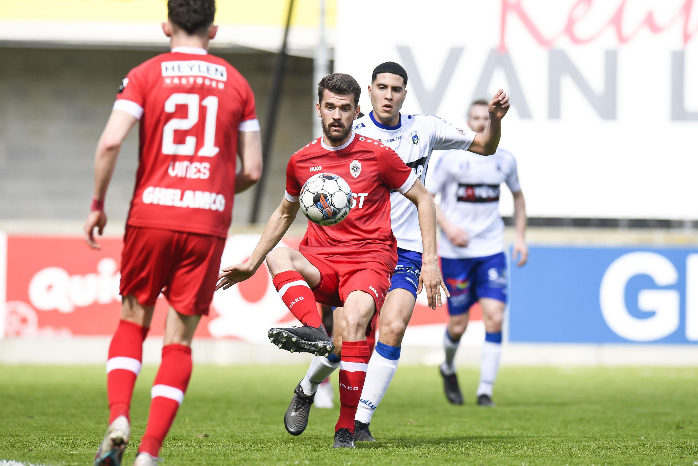 Dieter Vanhees (Young Reds) verlengt zijn contract bij Antwerp | GVA