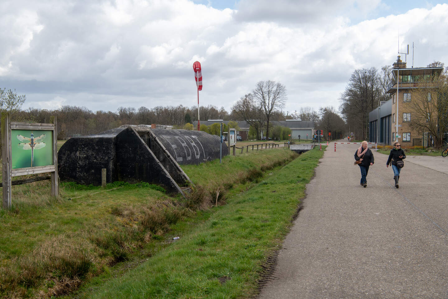 Van loopgraven tot Leopard-tank: een fietstocht vol geschiedenis langs ...