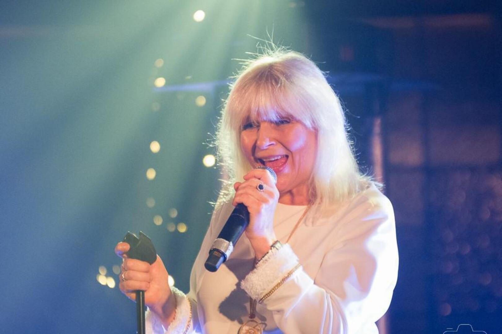 Burgemeester wordt concertorganisator: topact is ex-dorpsgenote en ...