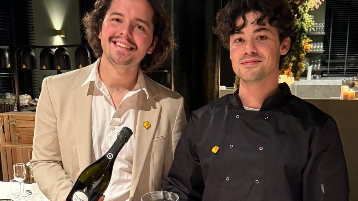 Dineren bij kaarslicht voor Warmste Week: Robin en Maxime zijn begonnen ...