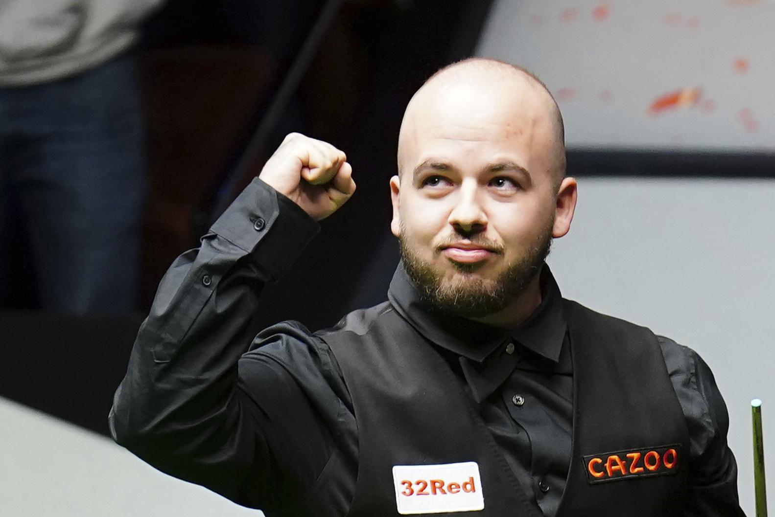 Luca Brecel sneuvelt op English Open tegen Ding en mist unieke kans om ...
