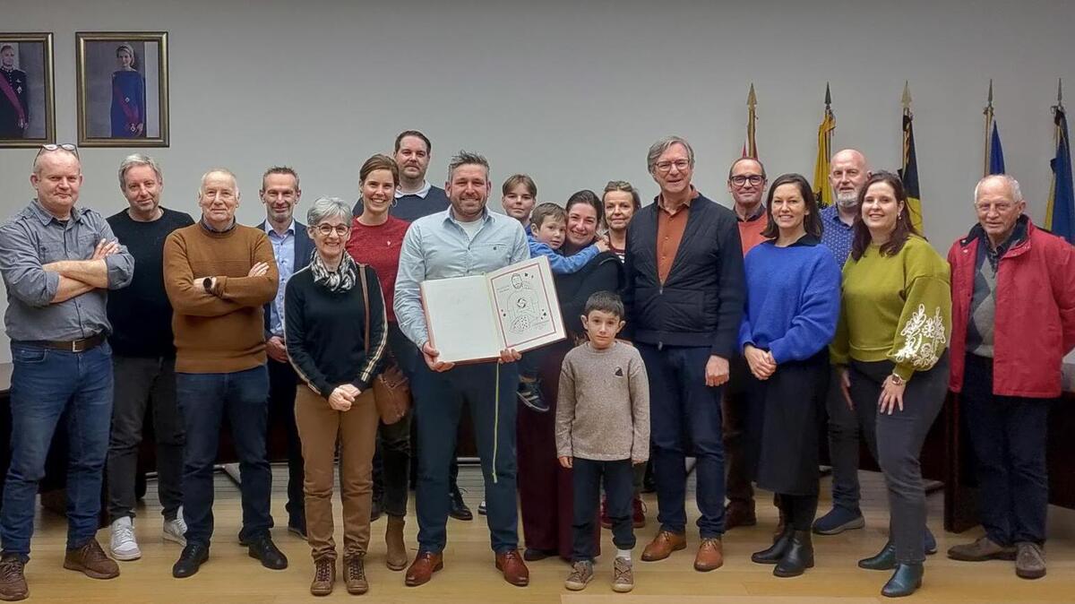 Kasterlee huldigt Maarten Blanckaert als wereldkampioen wiezen: “Meer ...