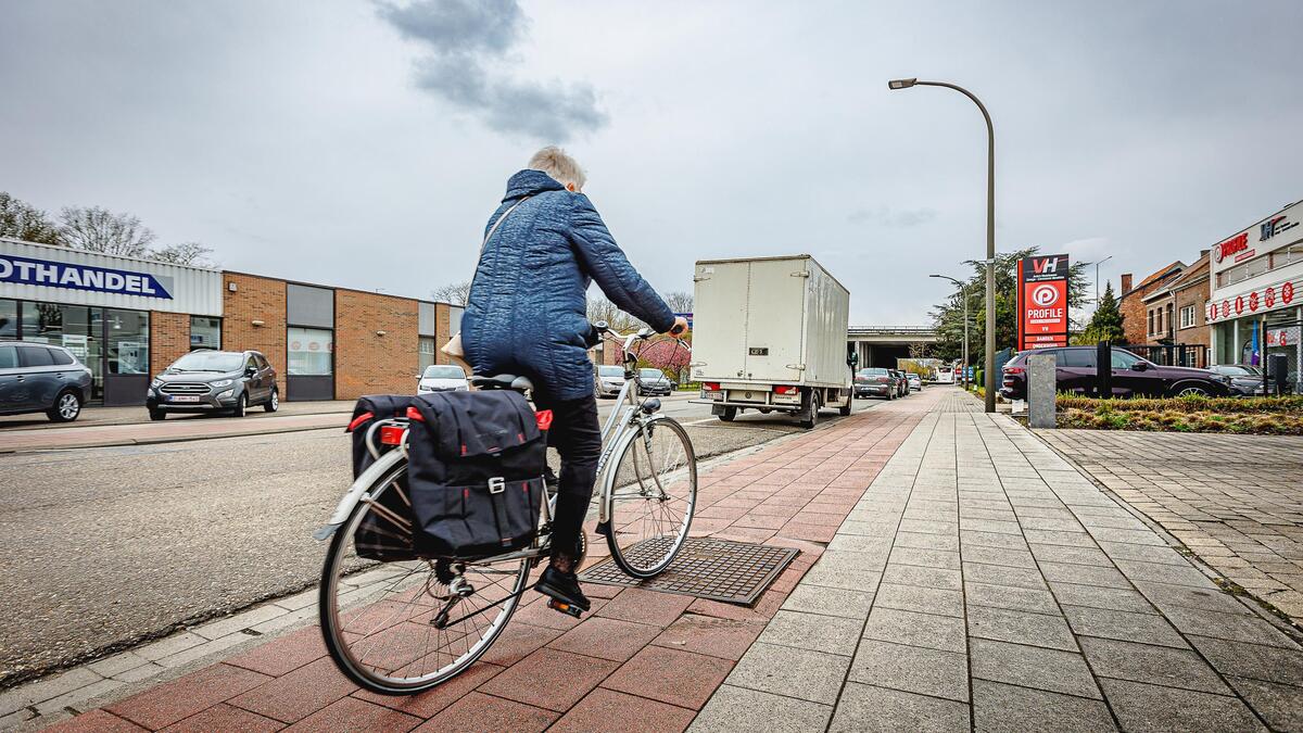 Proefproject op Battelsesteenweg in Mechelen laat vrachtverkeer ...