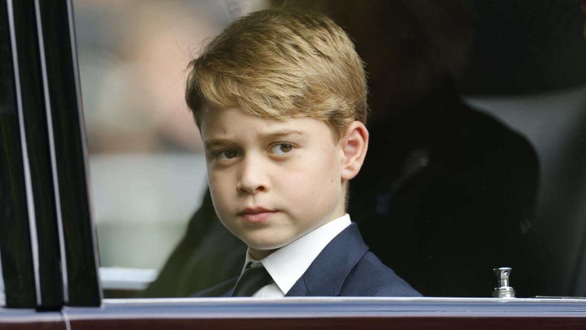 Britse prins George (11) leert vliegen: “Zijn ouders keken ontspannen ...