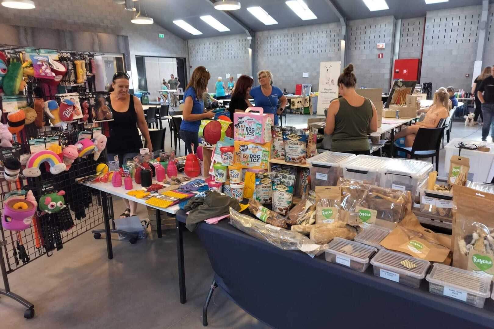 Dierenliefhebbers verzamelen zondag op beurs in Depot Deluxe in ...