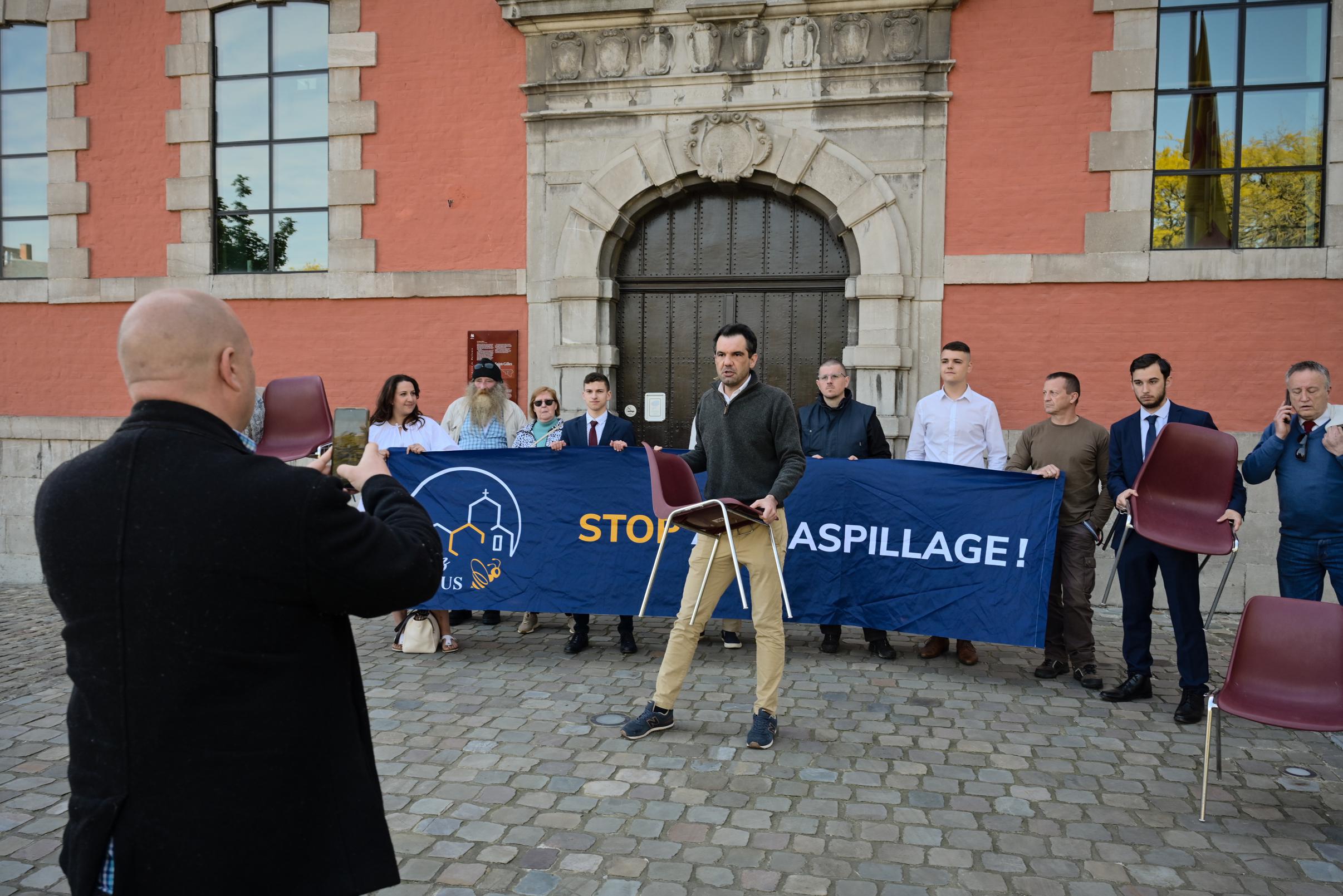 Ze moesten het ‘Waalse Vlaams Belang’ worden, maar hun leden lopen nu ...