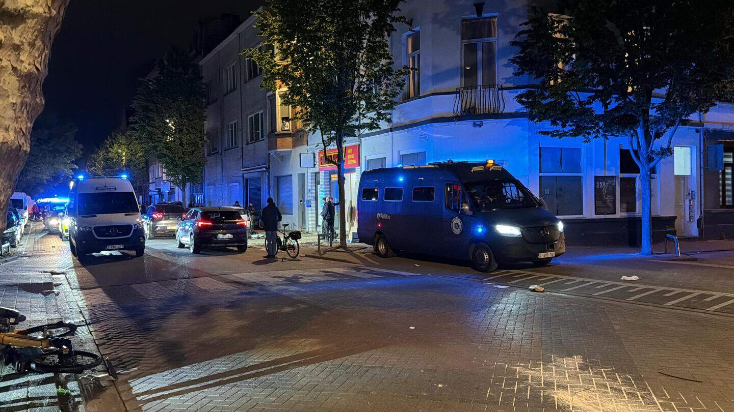 Rellen in Antwerpen door bezoek van bekende Youtuber ISAE: “Restaurant ...