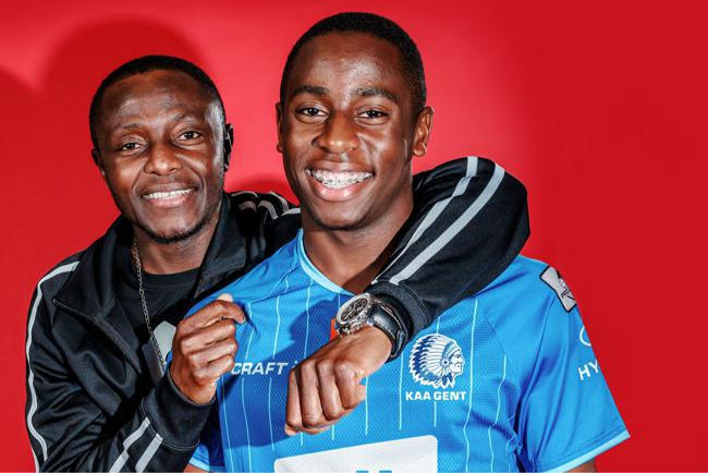 Vader Marcel en zoon Dylan Mbayo: “Voetbal is als een vrouw: je moet er ...