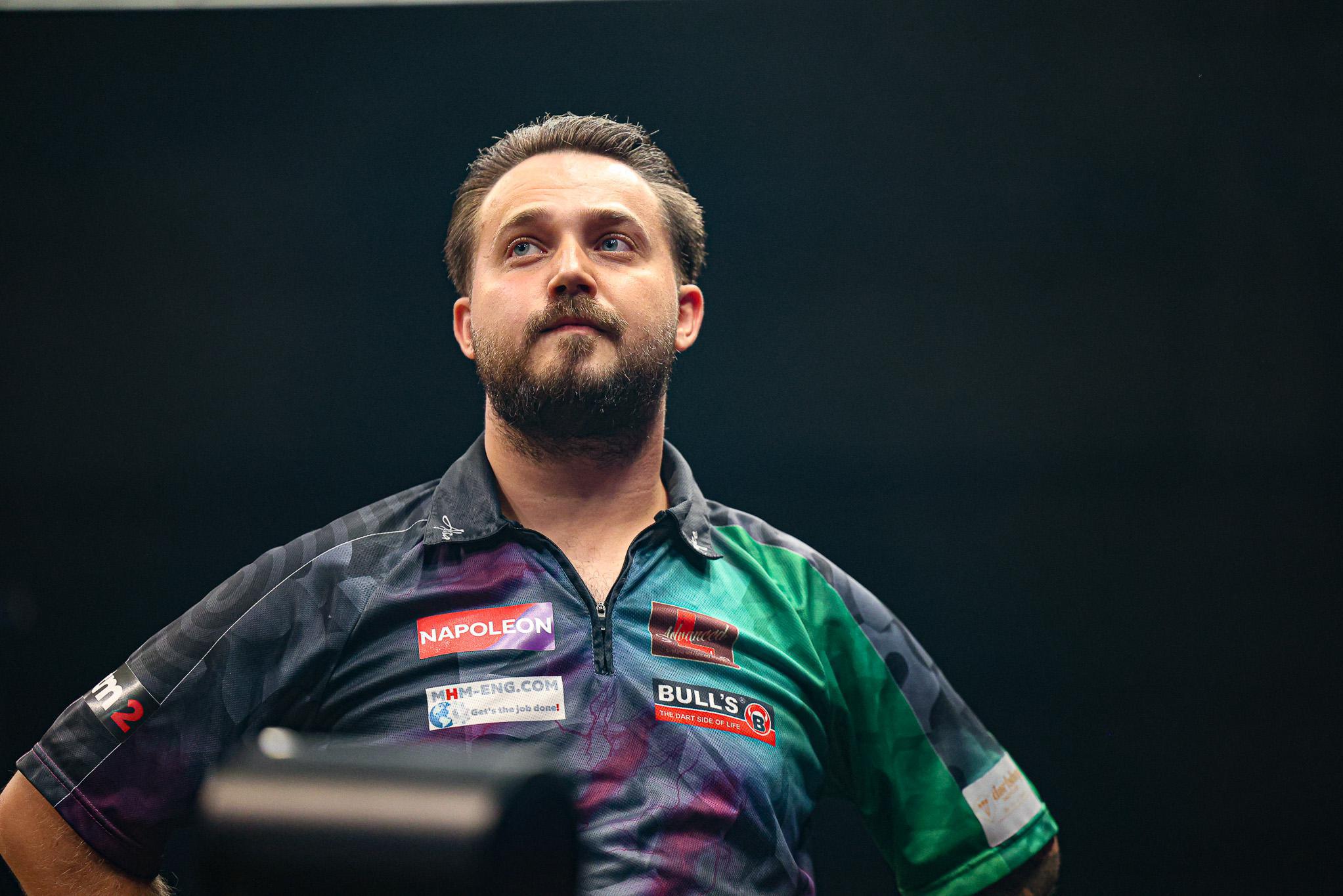 Brian Raman trekt uitstekende vorm door en wint WDF-toernooi in Italië ...