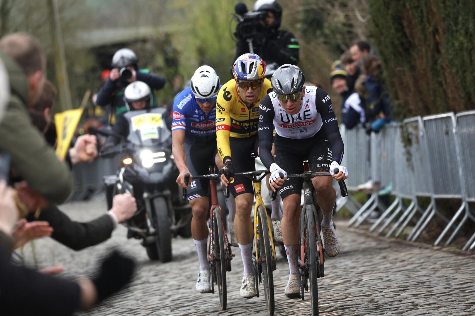 Ronde van Vlaanderen en Parijs-Roubaix op groot scherm op Vosplein ...