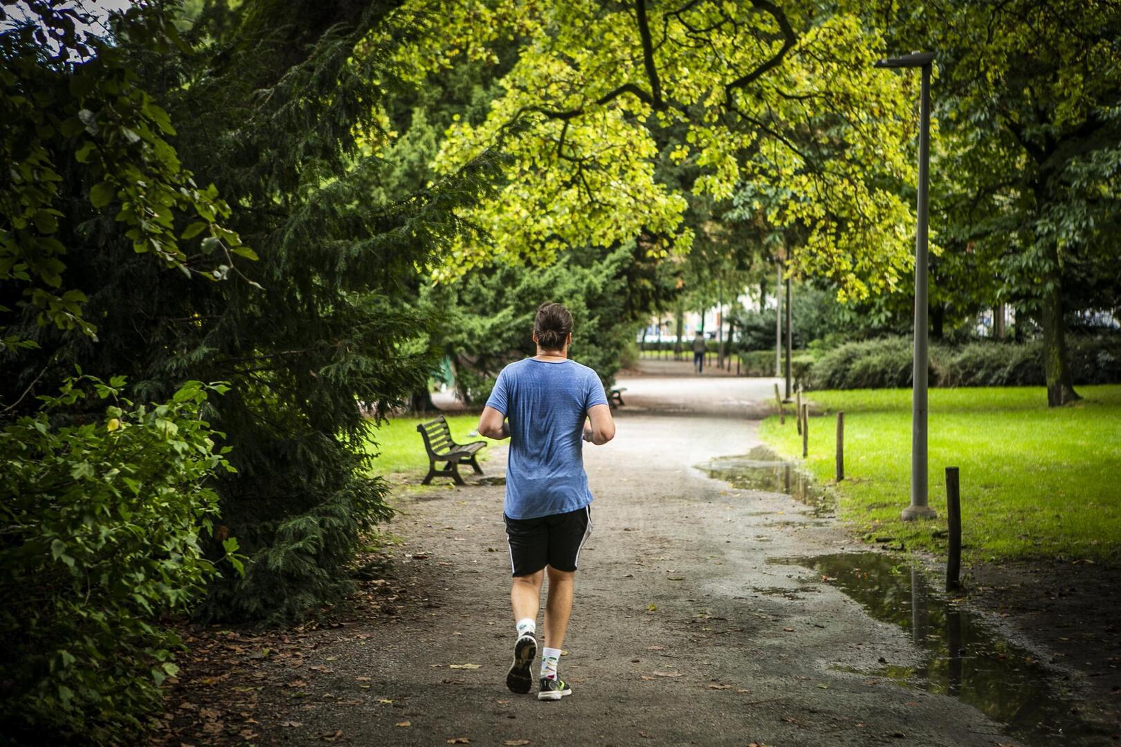 30 rondjes van 1,4 kilometer: Stadspark vormt decor voor eerste ...