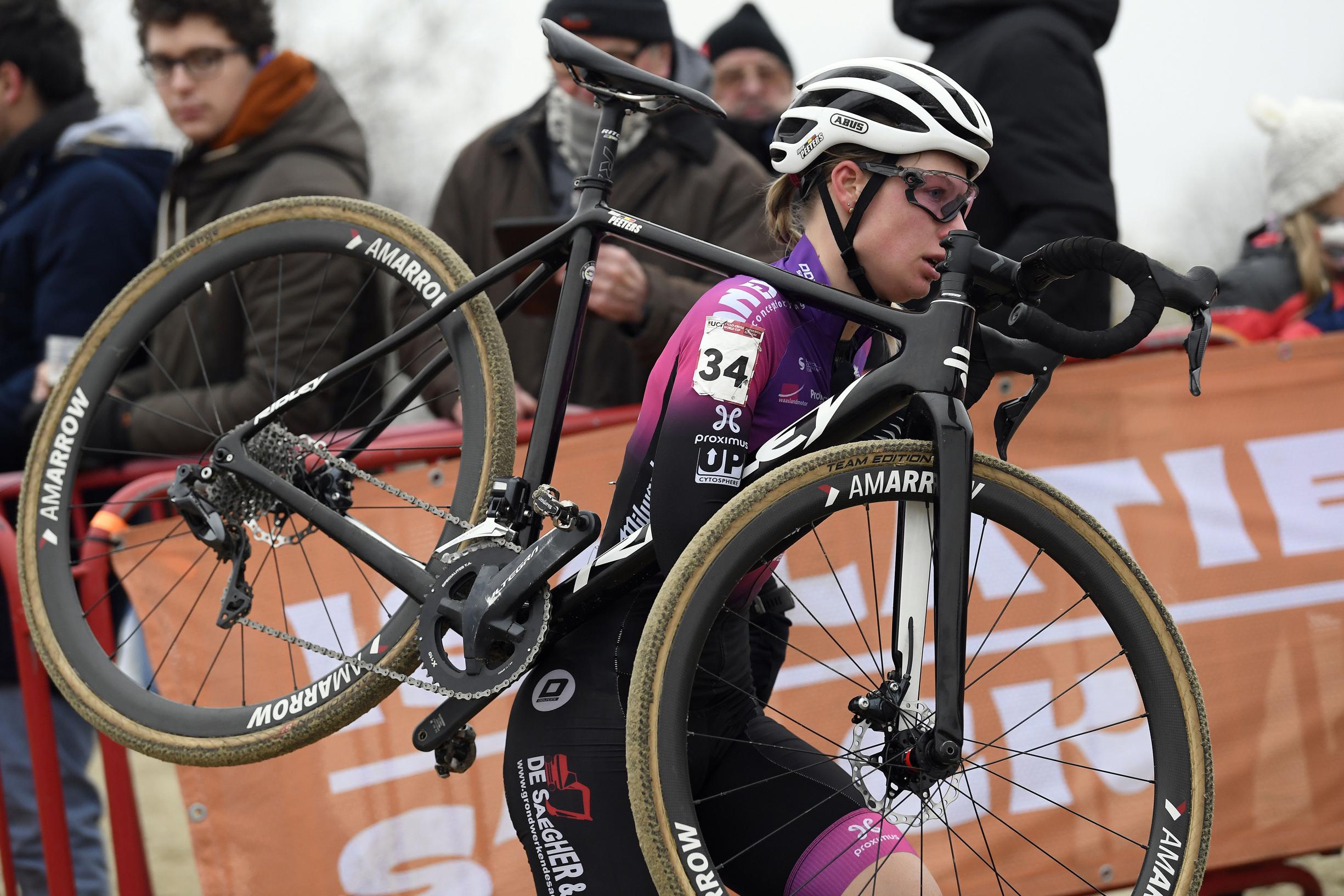 Jinse Peeters hoopt in Gavere op veel slijk: “Pasta tijdens het ...