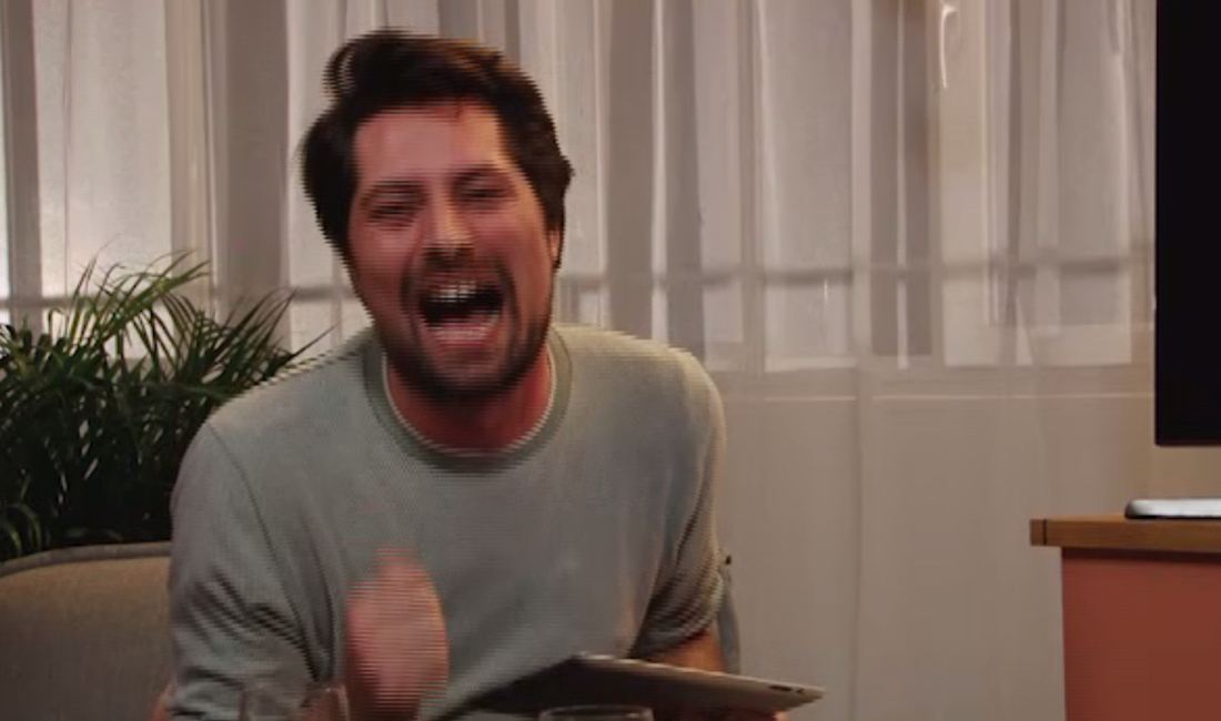 Gilles test de elektro-proef uit De Mol en krijgt daar meteen heel veel ...