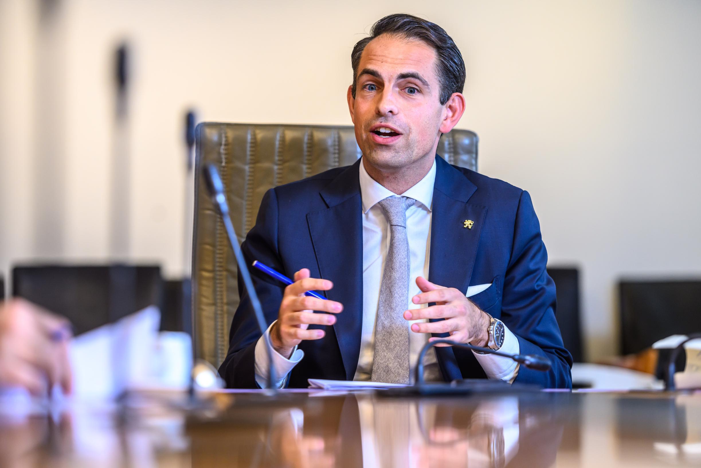 Tom Van Grieken met 97,7 procent van de stemmen herverkozen als ...