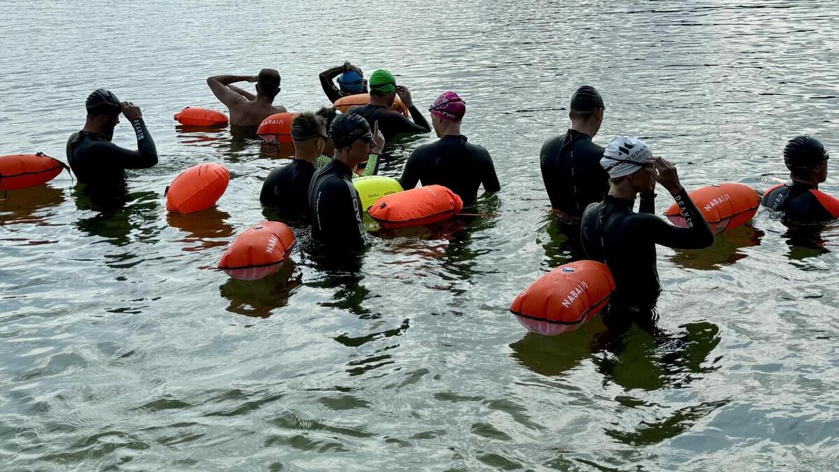 TriaMo Mol laat mensen kennismaken met zwemmen in open water: “Het is ...
