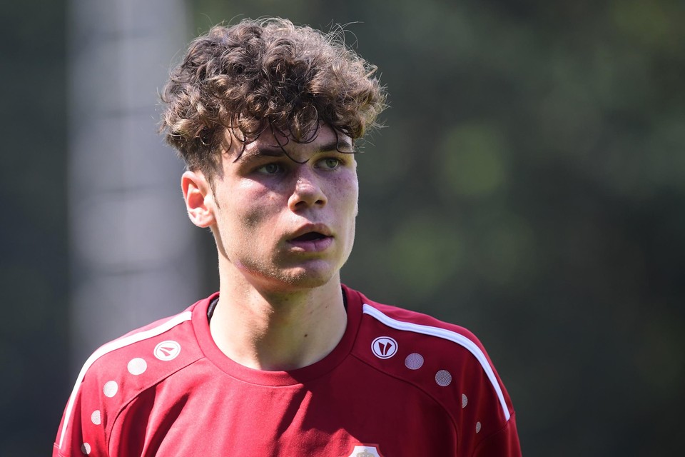 Robbe Quirynen (19) twijfelde over Moeskroen maar voelt zich er prima ...