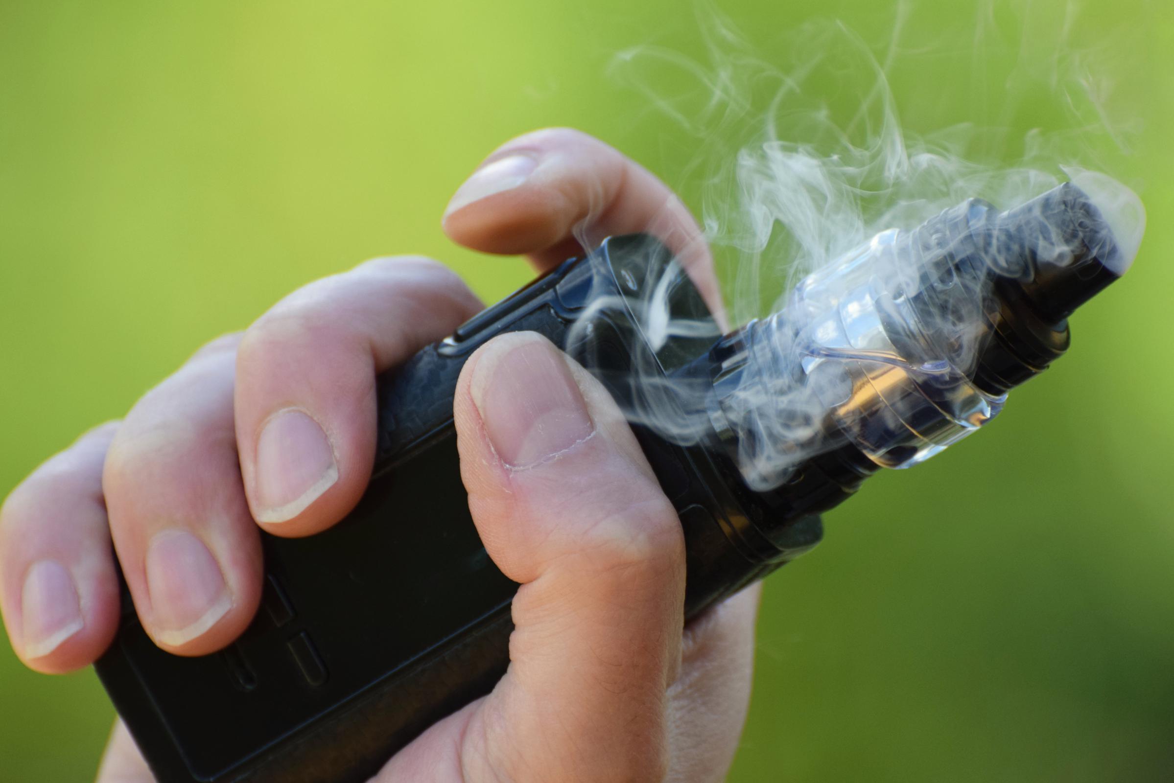 “Laat je batterij vervangen als ze stuk kan zijn”: experten pleiten ...