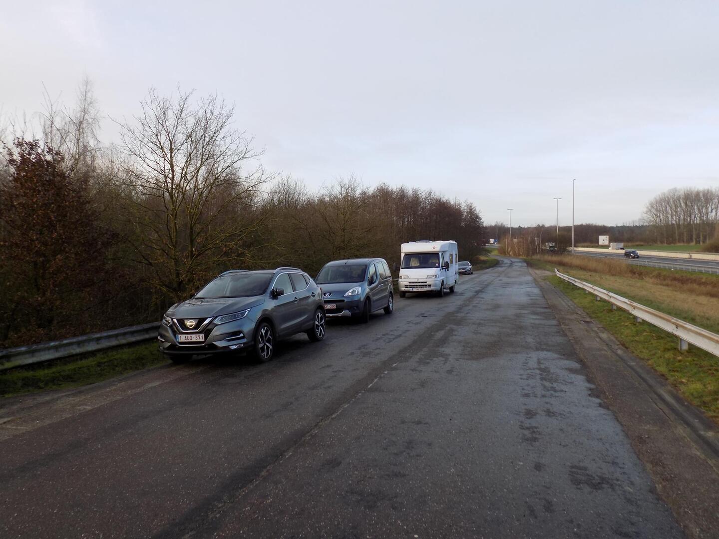 Parkeerregeling aan Grotenhoutbos wijzigt door groot aantal wandelaars ...