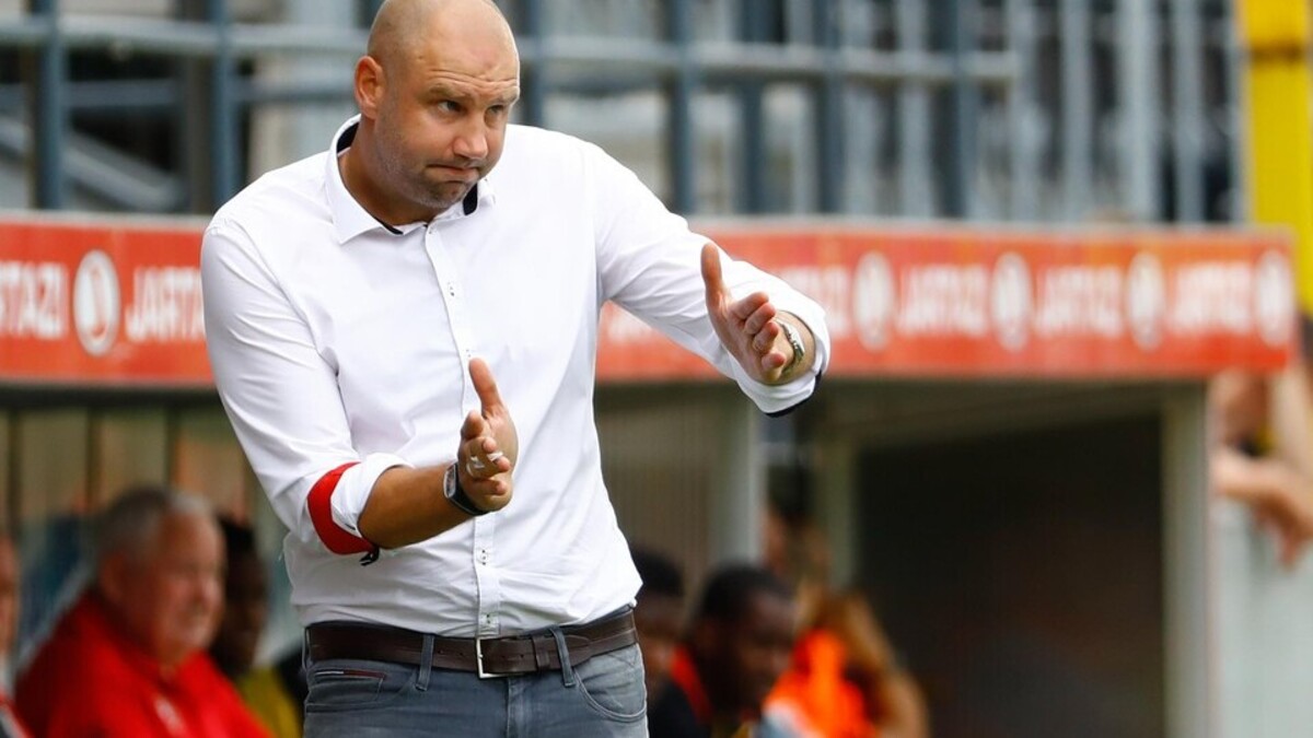 Bob Peeters nieuwe trainer van Top Oss in Nederland | GVA