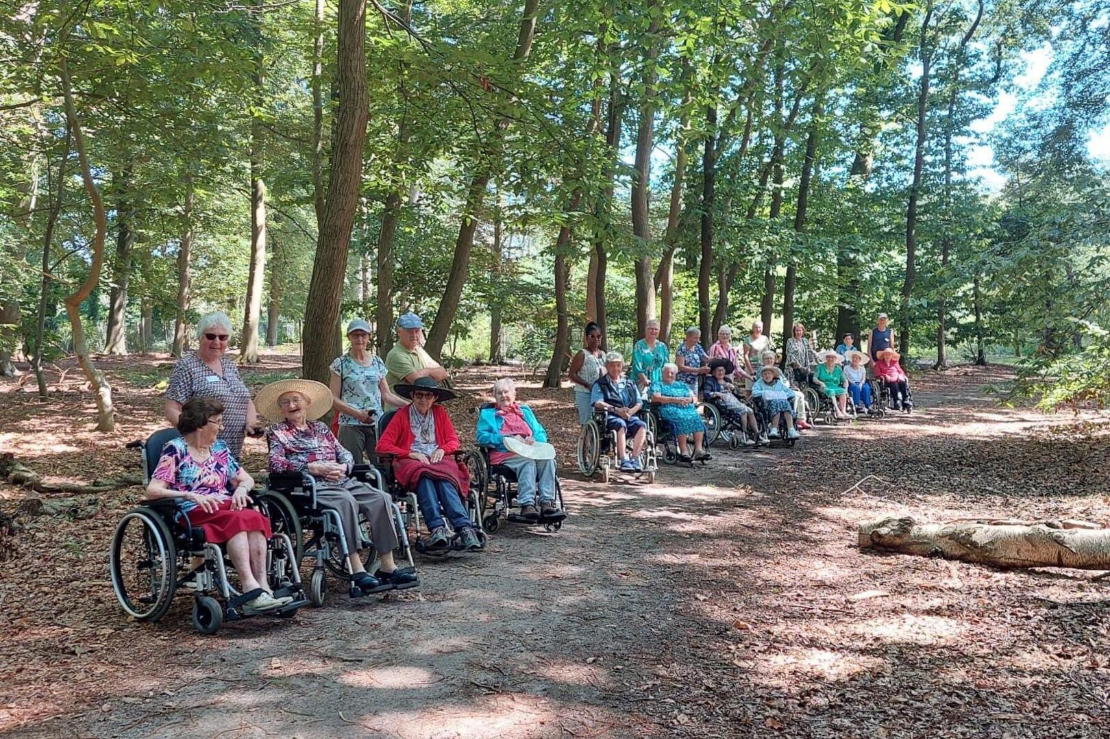 Woonzorgcentrum Amandina zoekt vrijwilligers om gezellig mee te ...