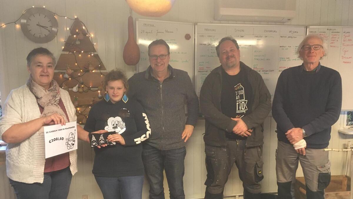 De Schreeuw voor de Pompoenerie overhandigt opbrengst van jaarlijkse ...