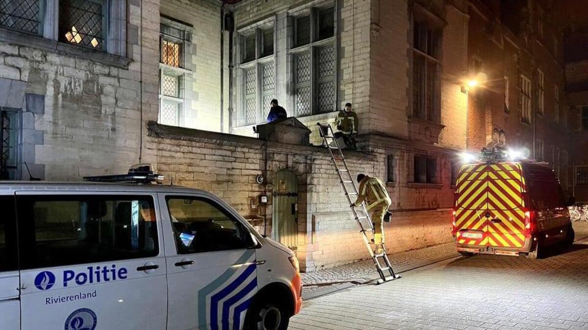 Verdachten van aanslagen met brandbom blijven aangehouden: “Nooit de ...