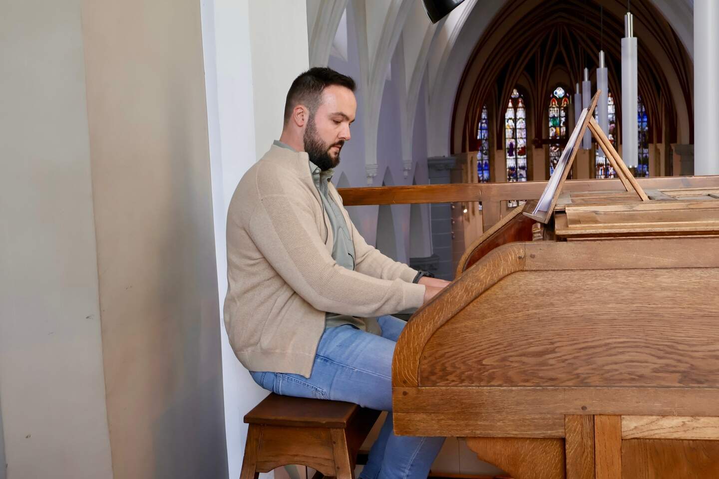 Na jaren stilte weerklinkt het orgel weer in Sint-Martinuskerk ...