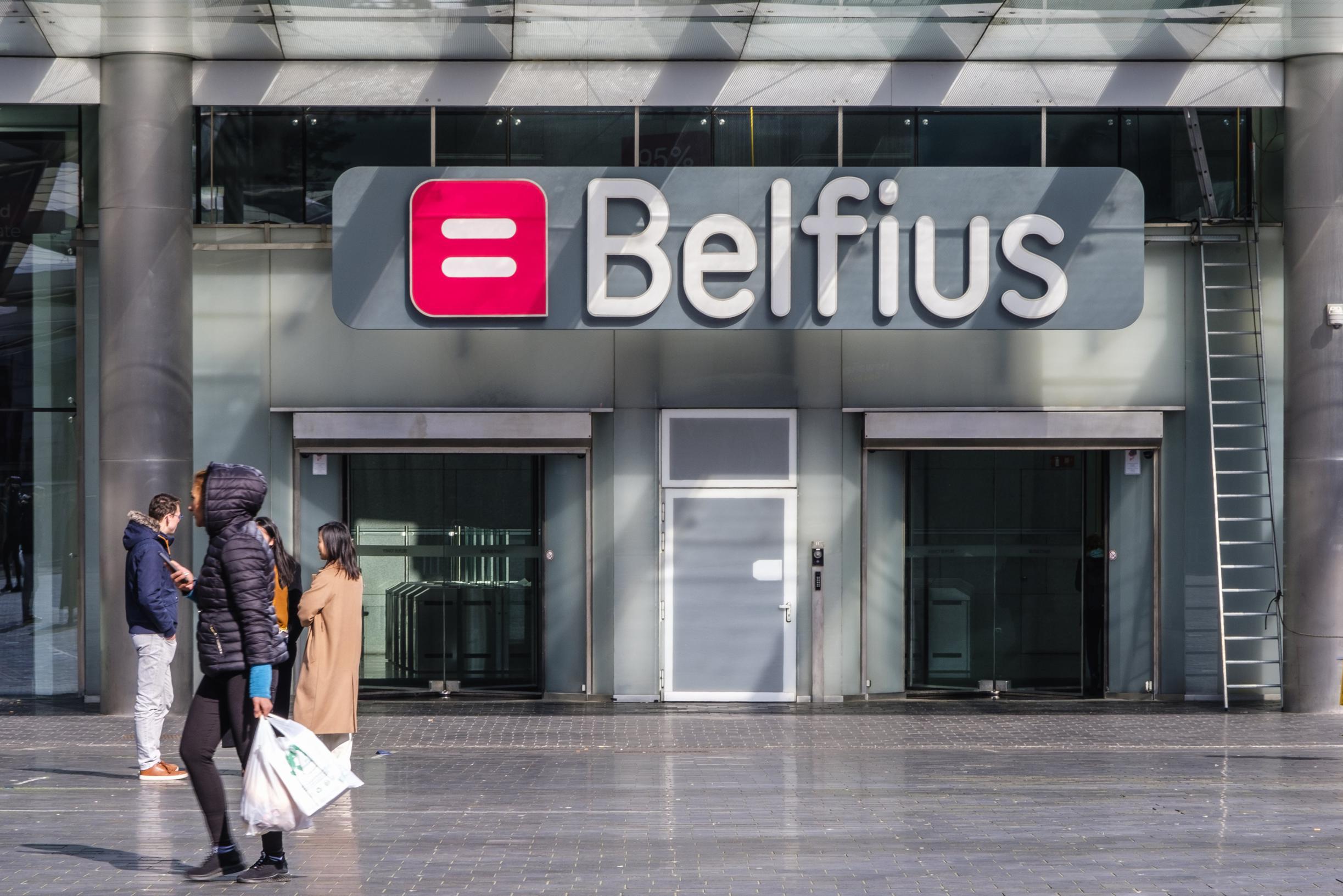 Belfius-app opnieuw beschikbaar na twee dagen technische problemen | GVA