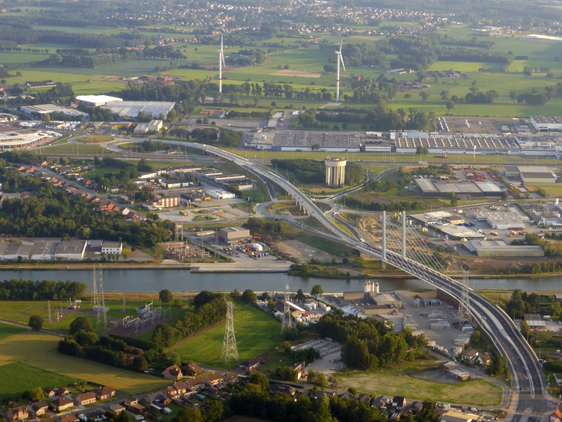 Fly-over maakt het verschil: van eeuwige file naar (meestal) vlotte ...
