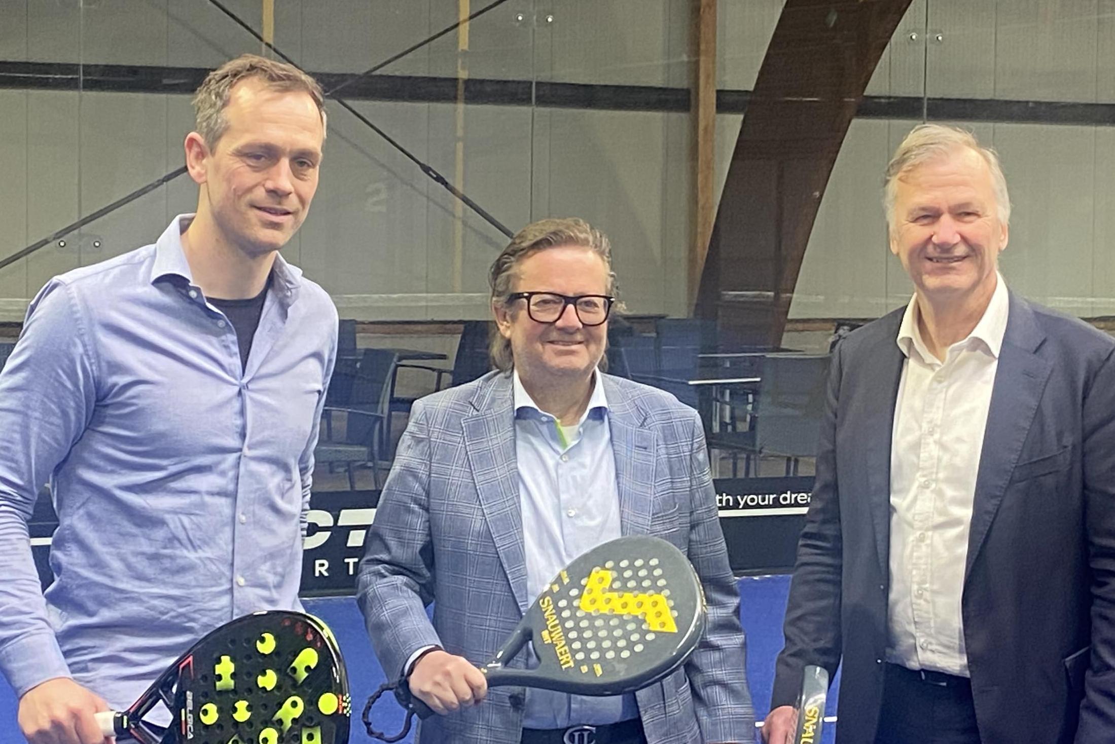 Marc Coucke en ex-profvoetballer Tom De Sutter bouwen samen aan padelimperium “We hebben grote ...