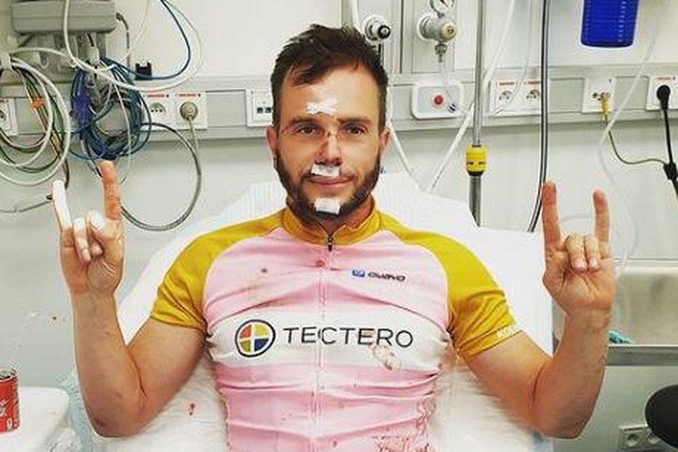‘Familie’-acteur Maxime De Winne gewond na val, gelukkig wist zijn ...