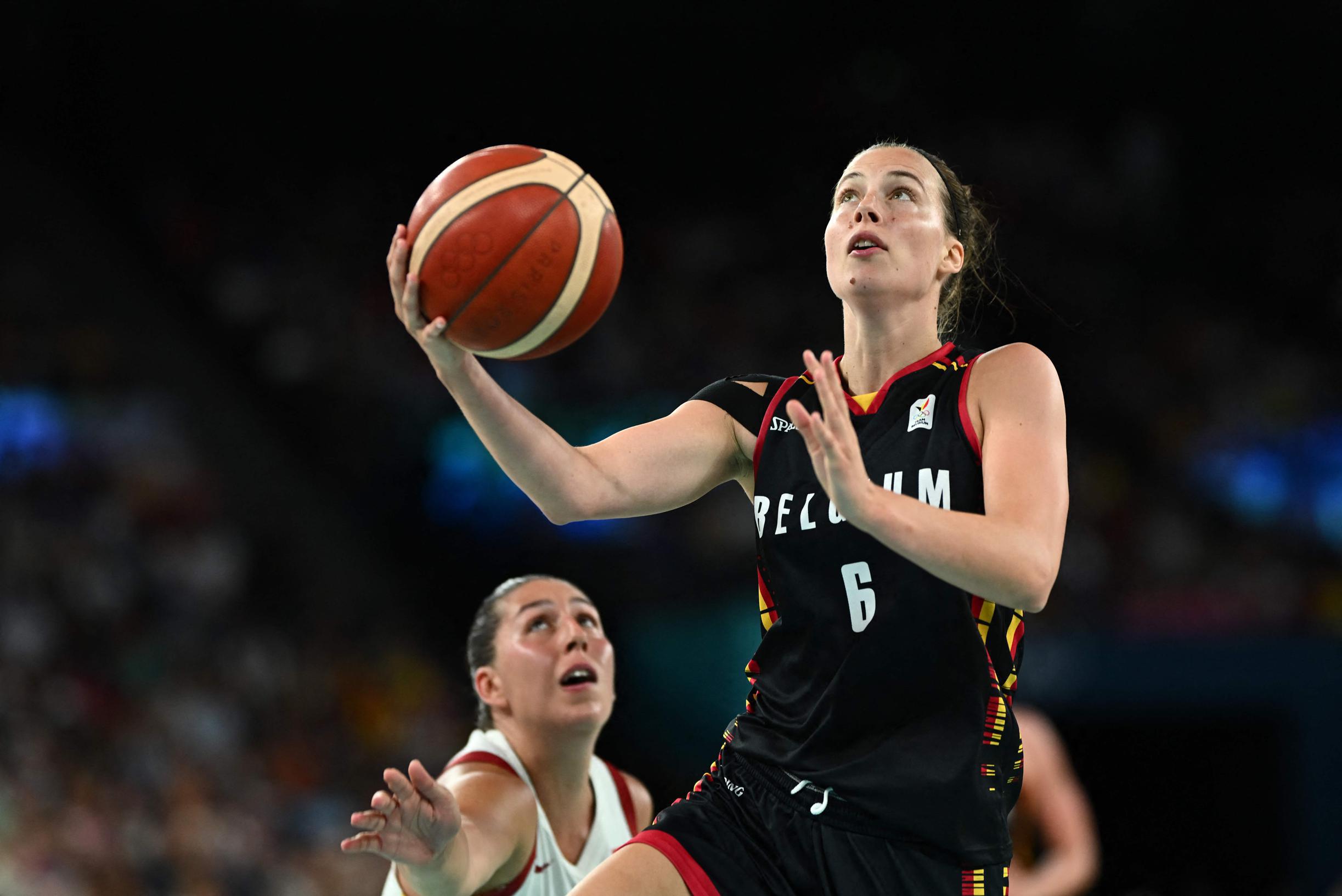 Antonia Delaere staat met Belgian Cats in historische halve finale op ...